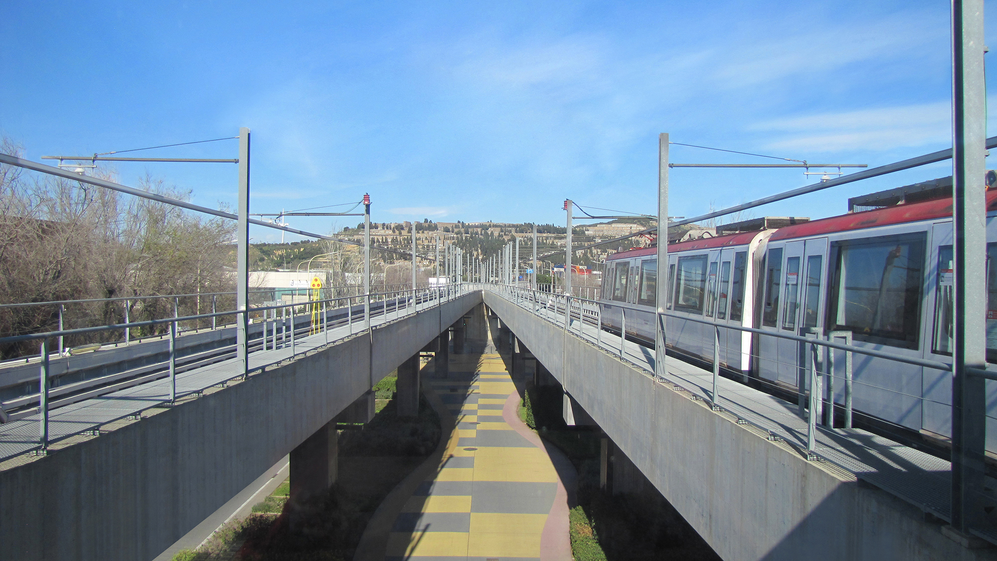 Custom-made solution for the automated metro in Barcelona
