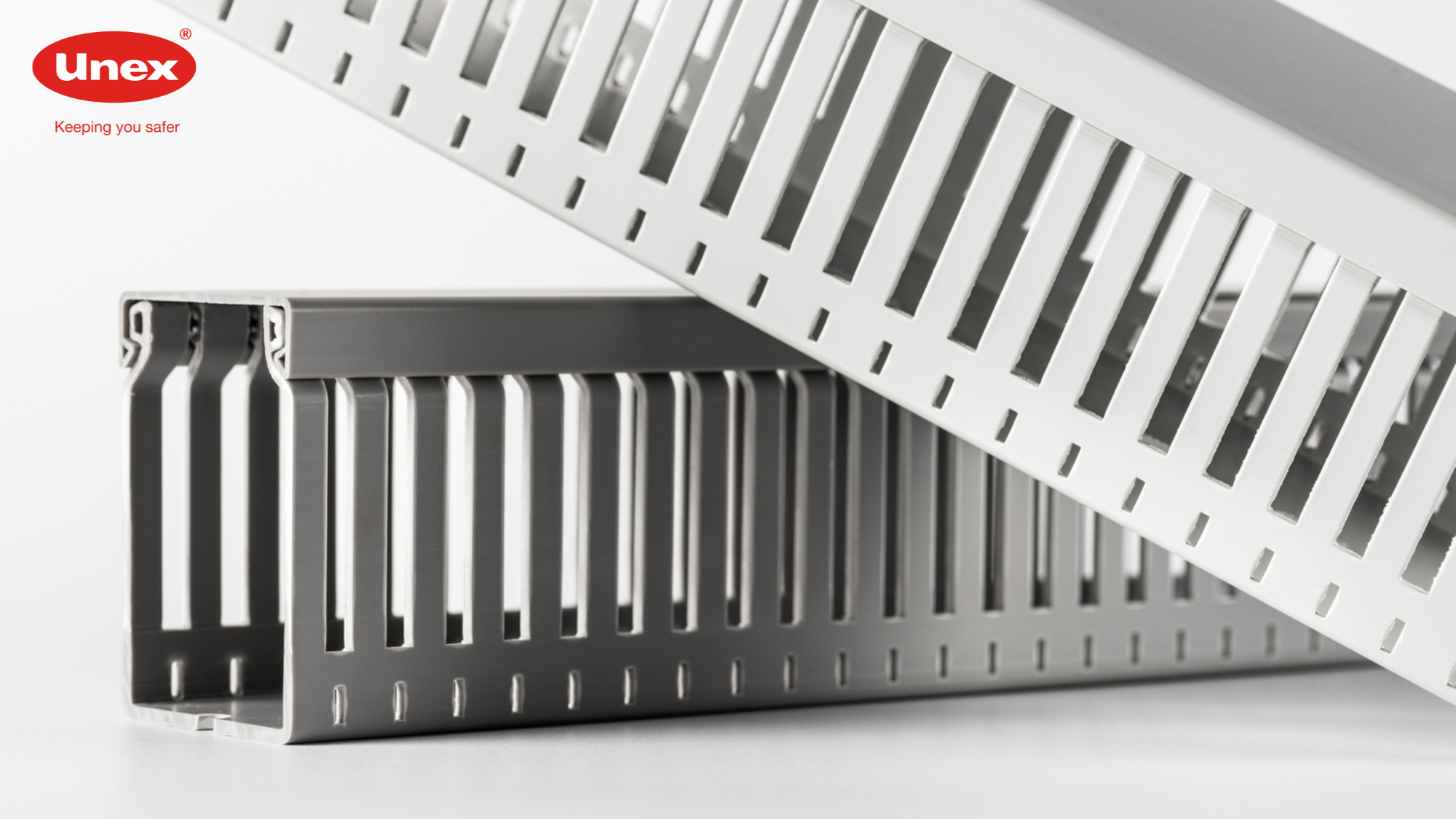 Slotted trunking 88 – Safety for rolling stock